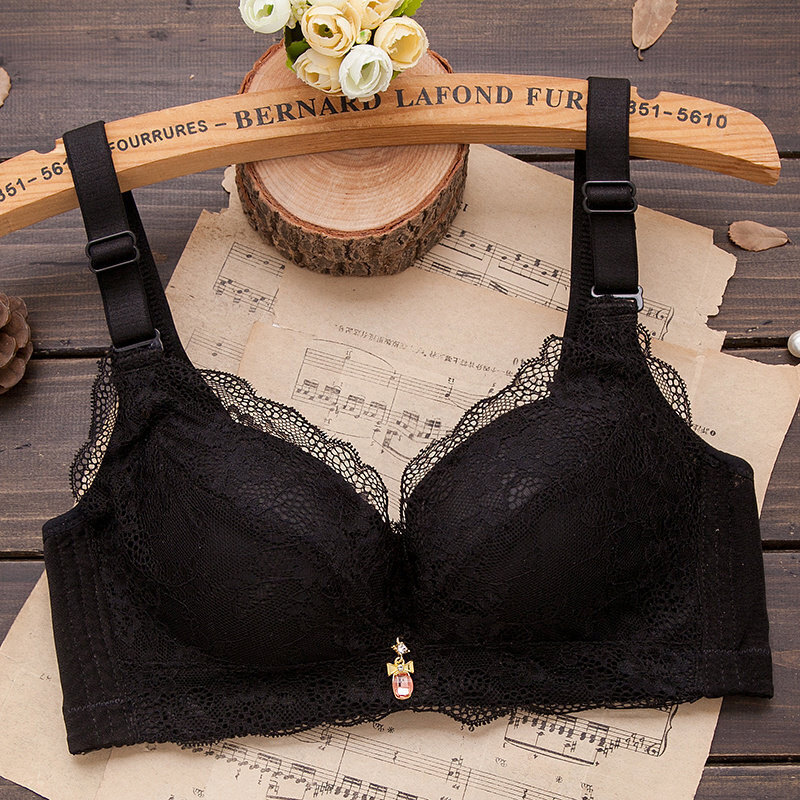 波迷娜(BOMINA)鼠年红色内衣少女士无钢圈聚拢性感蕾丝文胸本命年大加厚款上托小胸罩视频介绍_波迷娜(BOMINA)鼠年红色内衣少女士无钢圈聚拢性感蕾丝文胸本命年大加厚款上托小胸罩功能演示 ...