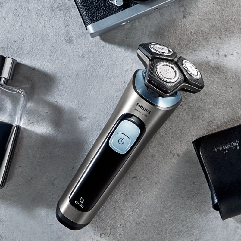 飞利浦(PHILIPS)电动剃须刀SkinIQ蜂巢5系智能感应配鼻毛器刮胡刀 SU5999报价_参数_图片_视频_怎么样_问答-苏宁易购