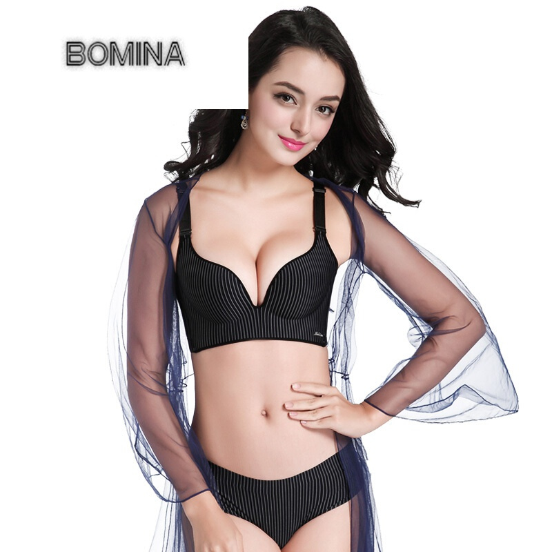 波迷娜(BOMINA)文胸无钢圈深V聚拢调整型女士内衣小胸罩光面无痕性感文胸套装视频介绍_波迷娜(BOMINA)文胸无钢圈深V聚拢调整型女士内衣小胸罩光面无痕性感文胸套装功能演示视频-苏宁易购